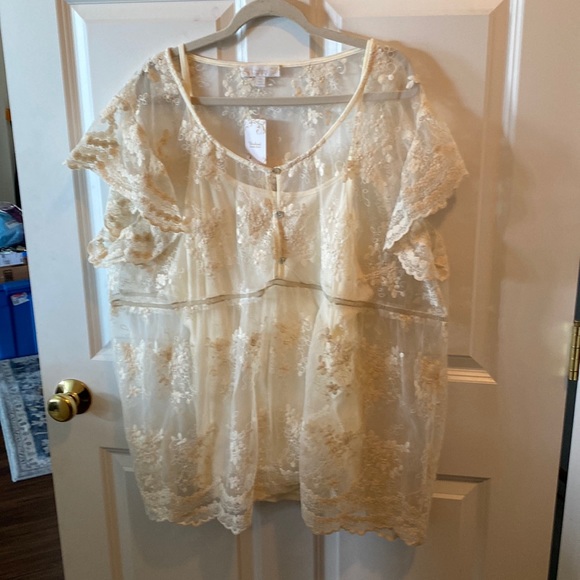 Suzanne Betro | Tops | Cute Suzanne Betro Top With Cami | Poshmark